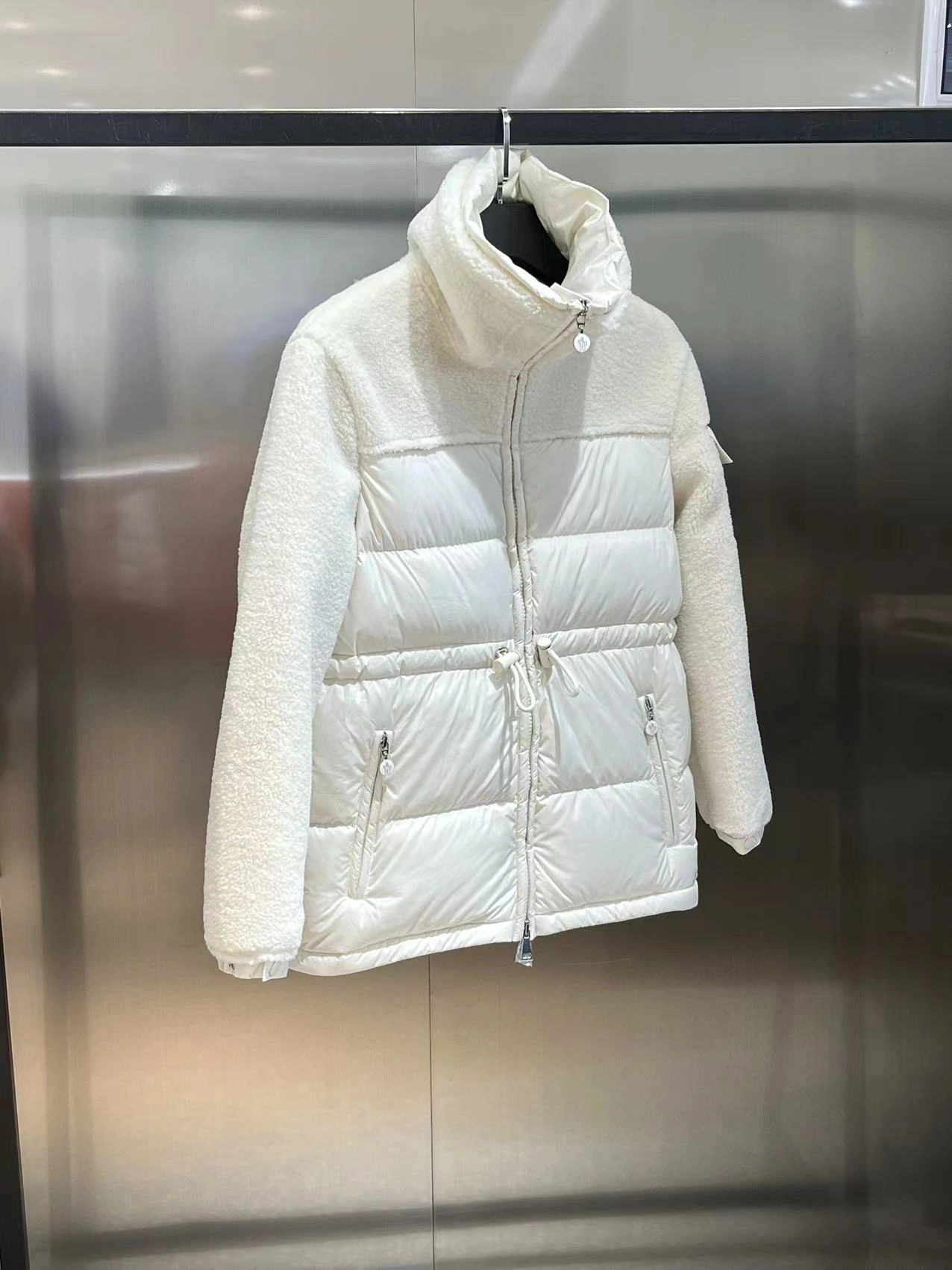 Bargain Moncler Down Jackets