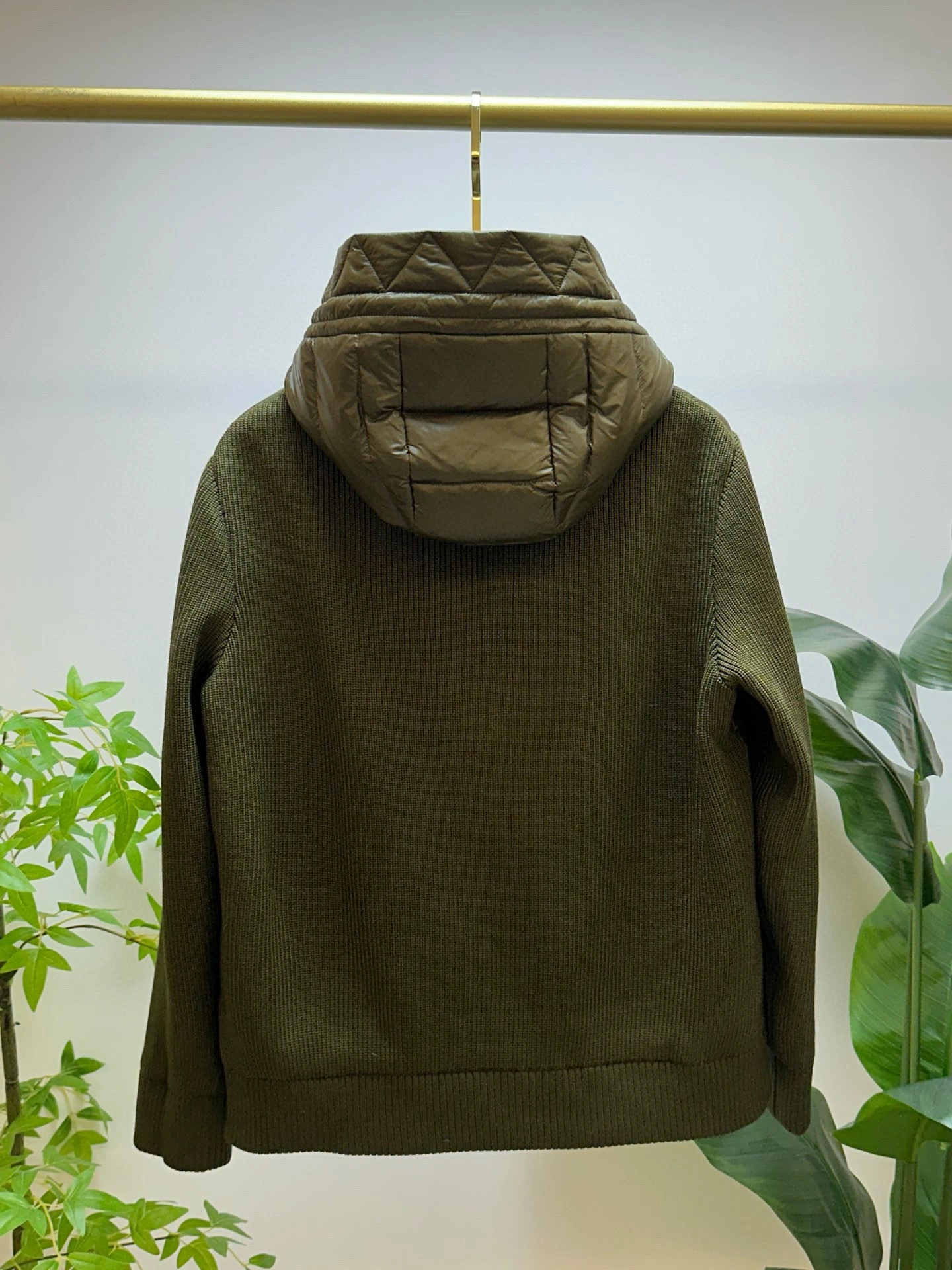 Low-cost Moncler Down Jackets