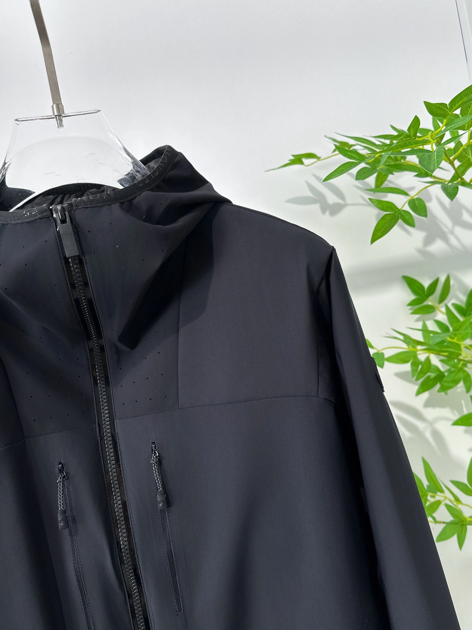 Inexpensive Moncler Down Jackets