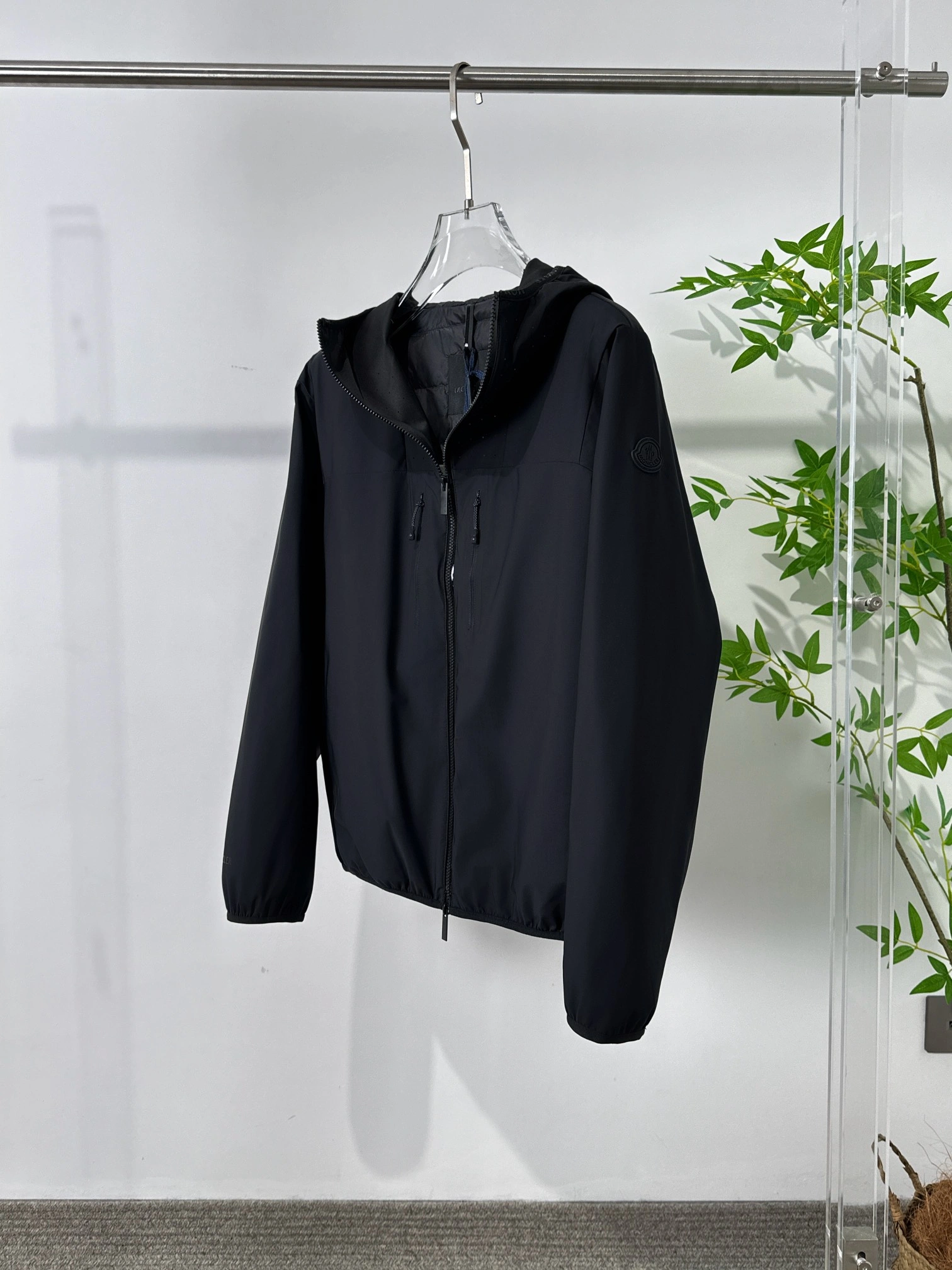 Inexpensive Moncler Down Jackets