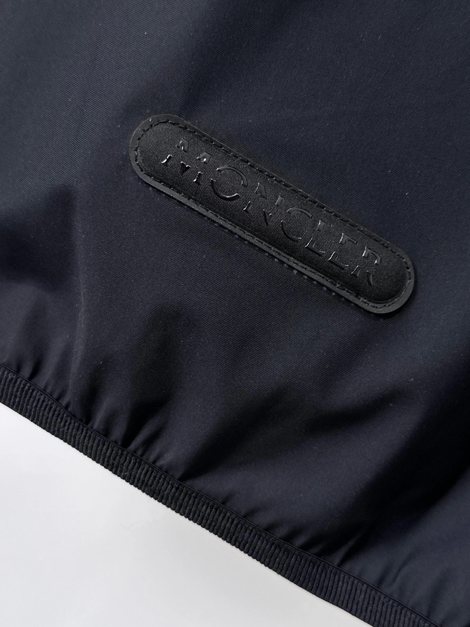 Inexpensive Moncler Down Jackets