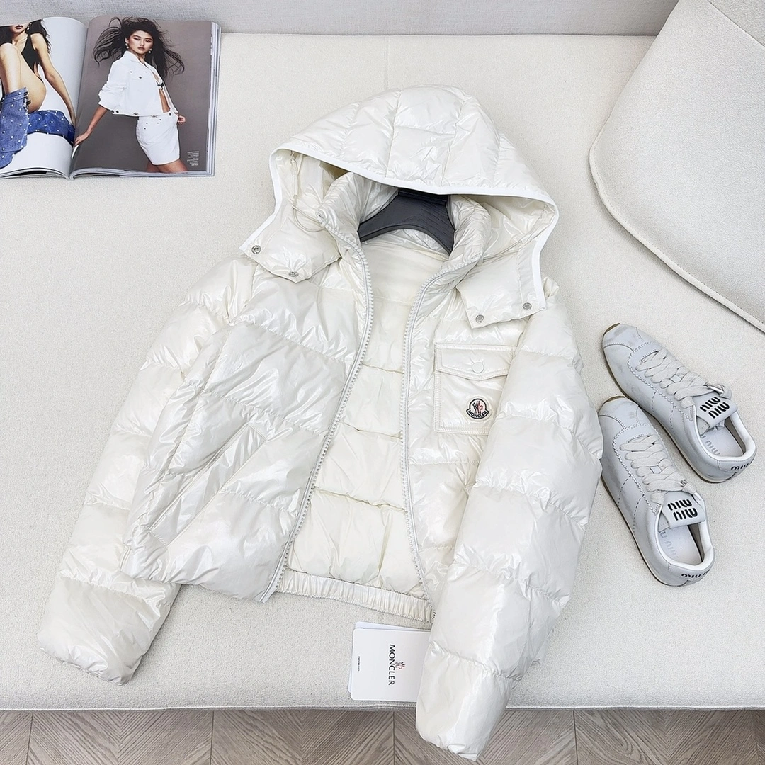 Accurate model Moncler Down Jackets