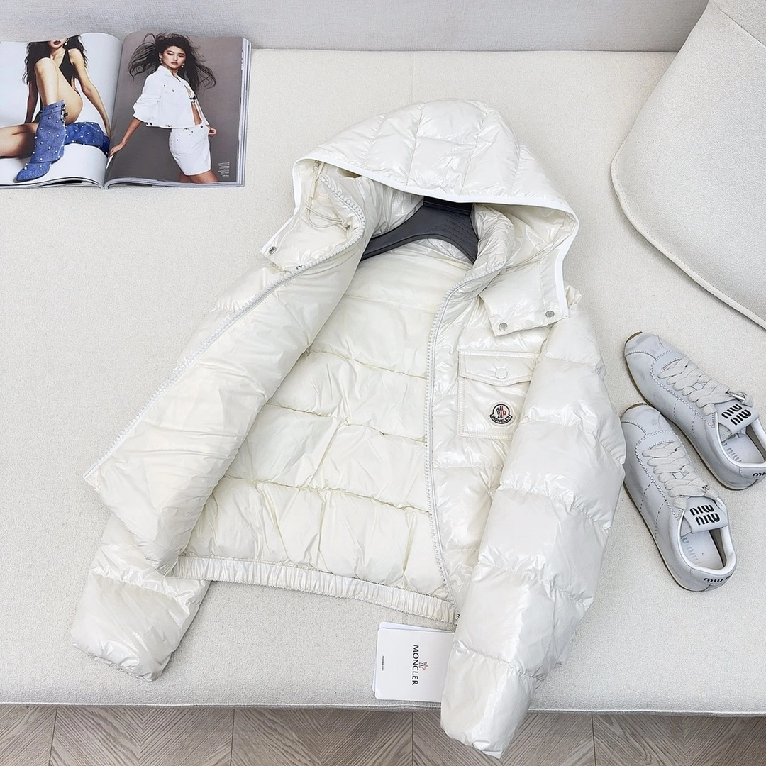 Accurate model Moncler Down Jackets