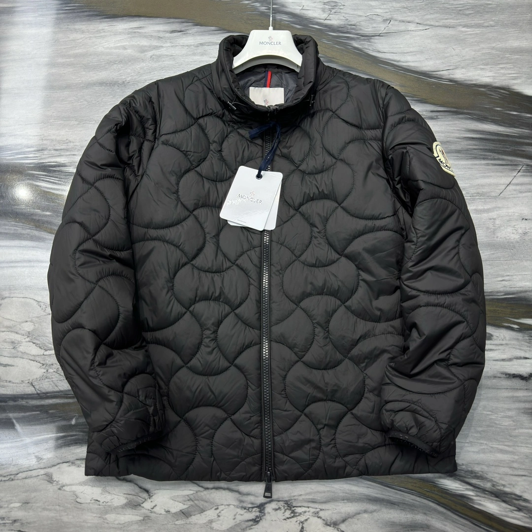 Accurate model Moncler Down Jackets