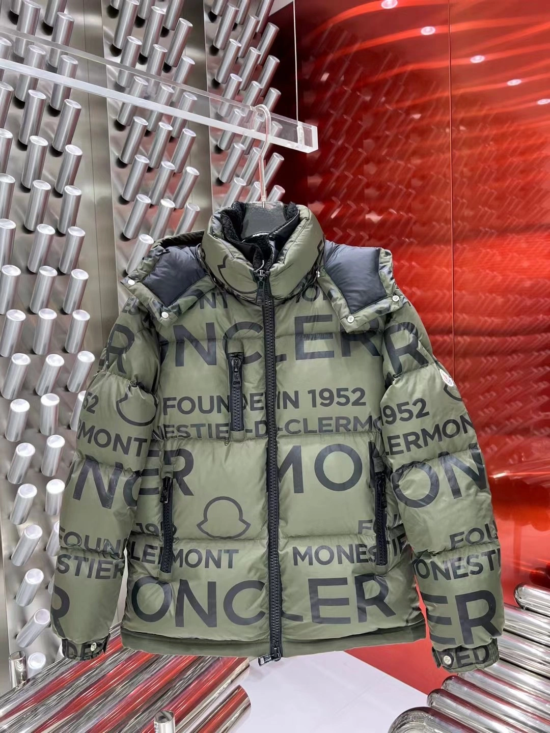 Bargain Moncler Down Jackets