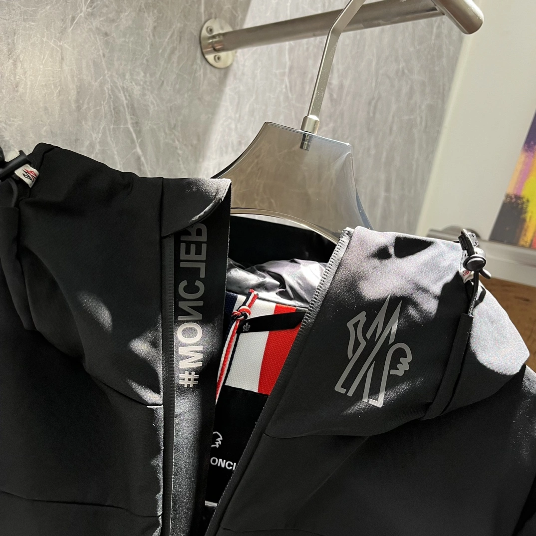 Inexpensive Moncler Down Jackets