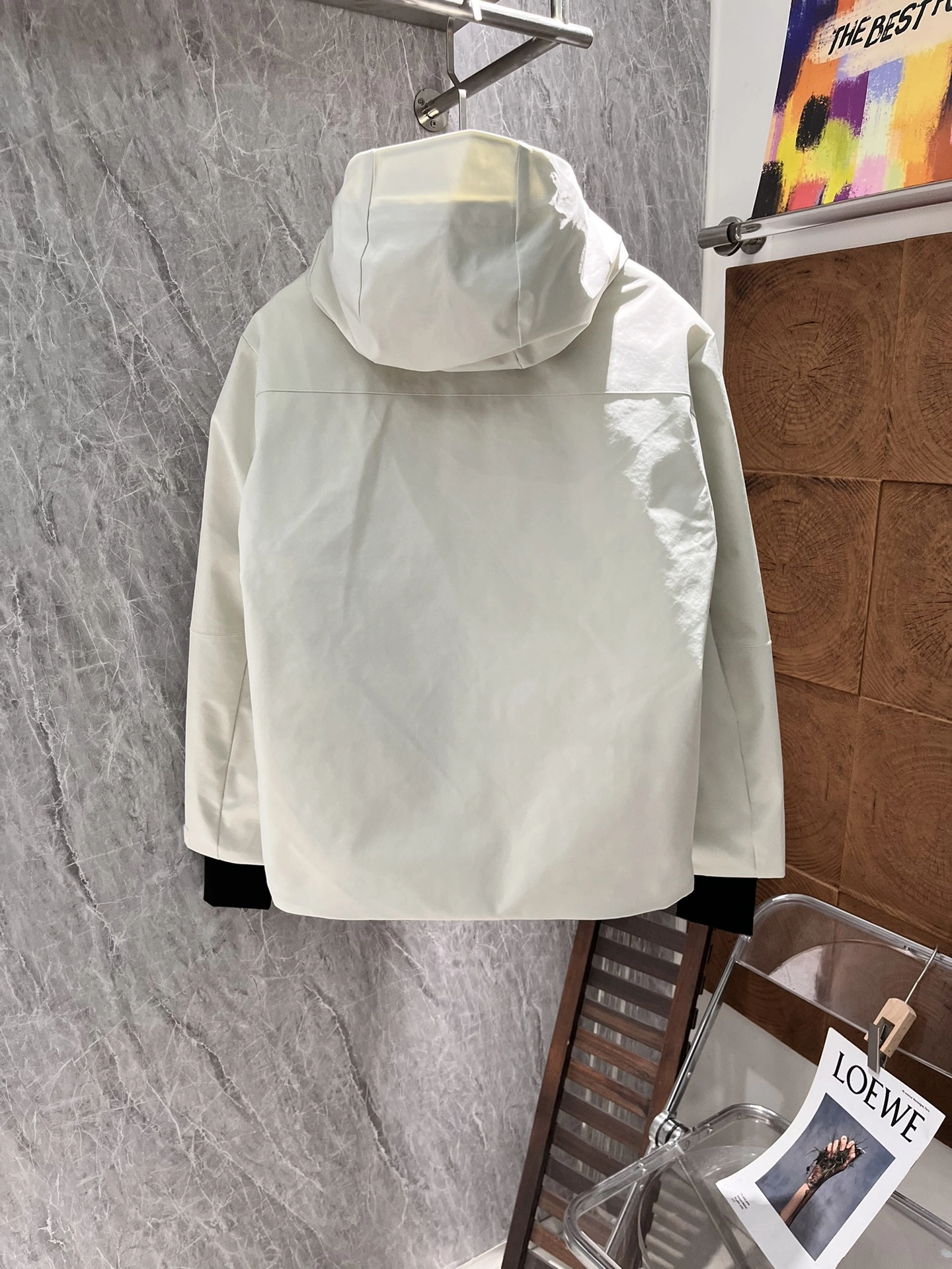Low-cost Moncler Down Jackets