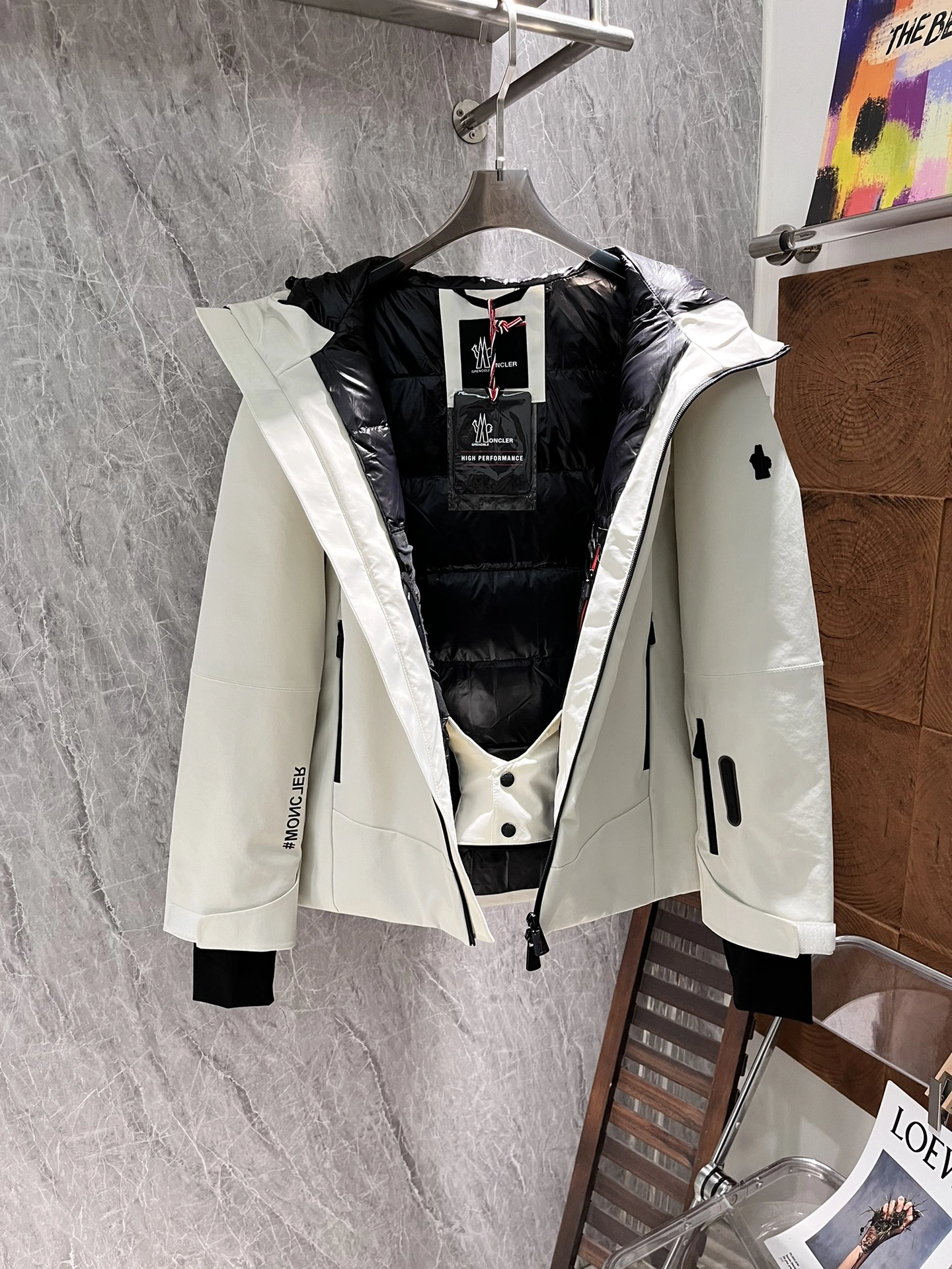 Low-cost Moncler Down Jackets