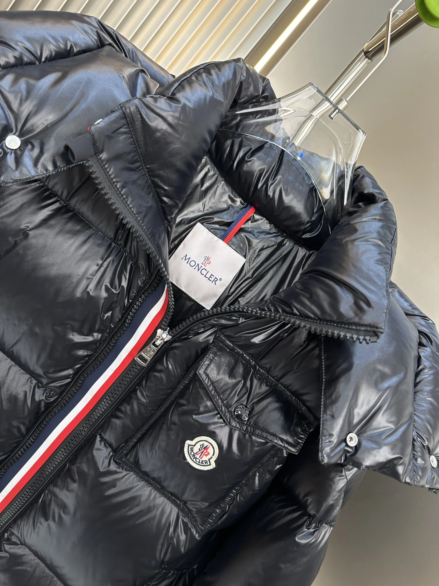 Low-cost Moncler Down Jackets