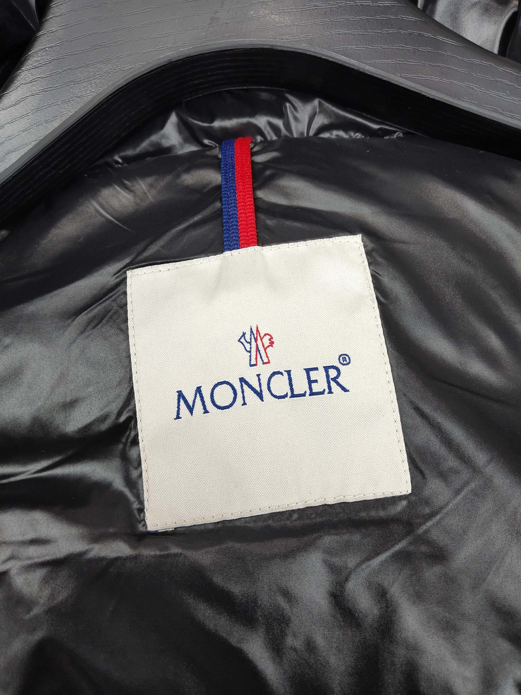 1:1 copy Moncler Down Jackets