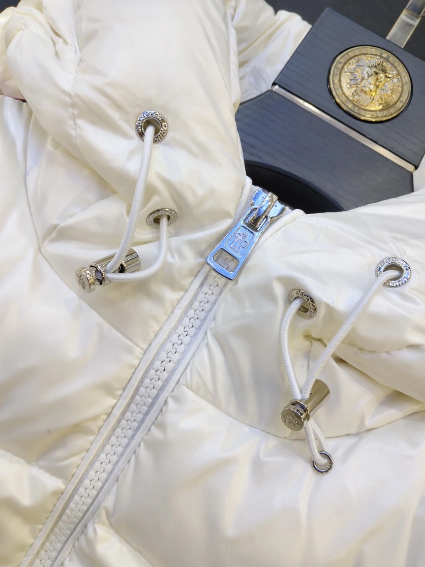 Inexpensive Moncler Down Jackets