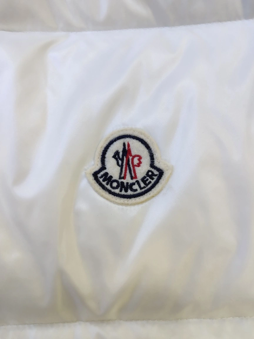 Inexpensive Moncler Down Jackets