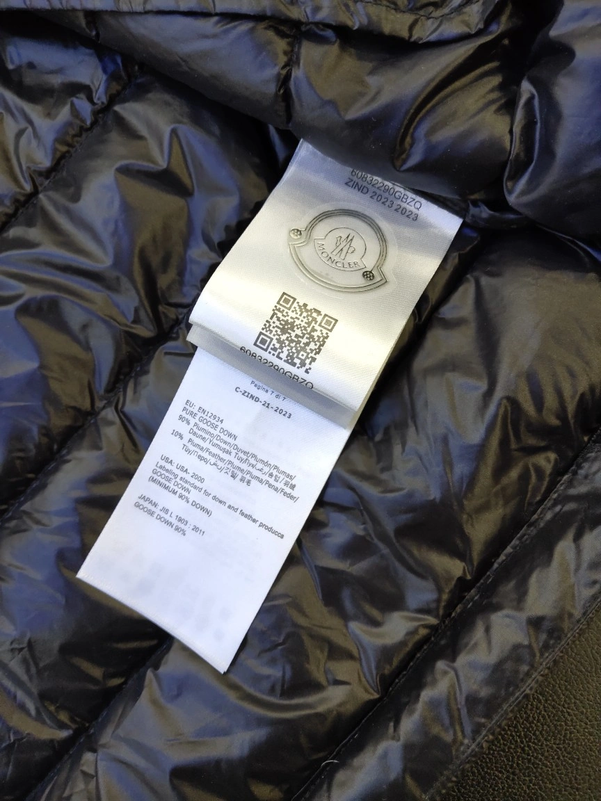 Top mirror Moncler Down Jackets