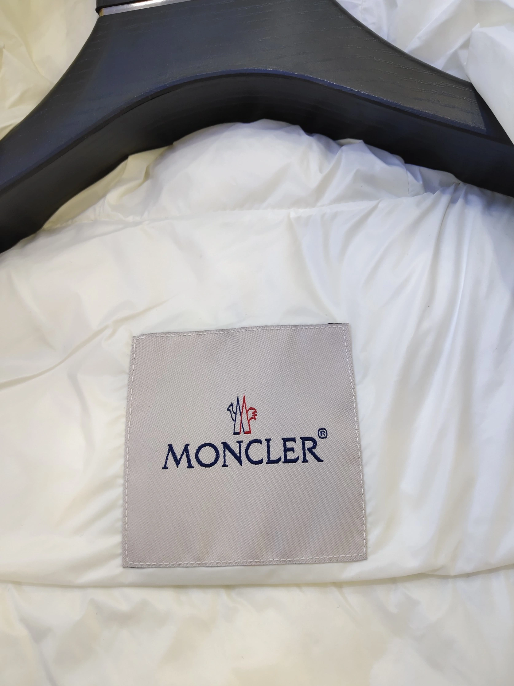 Brand-original Moncler Down Jackets