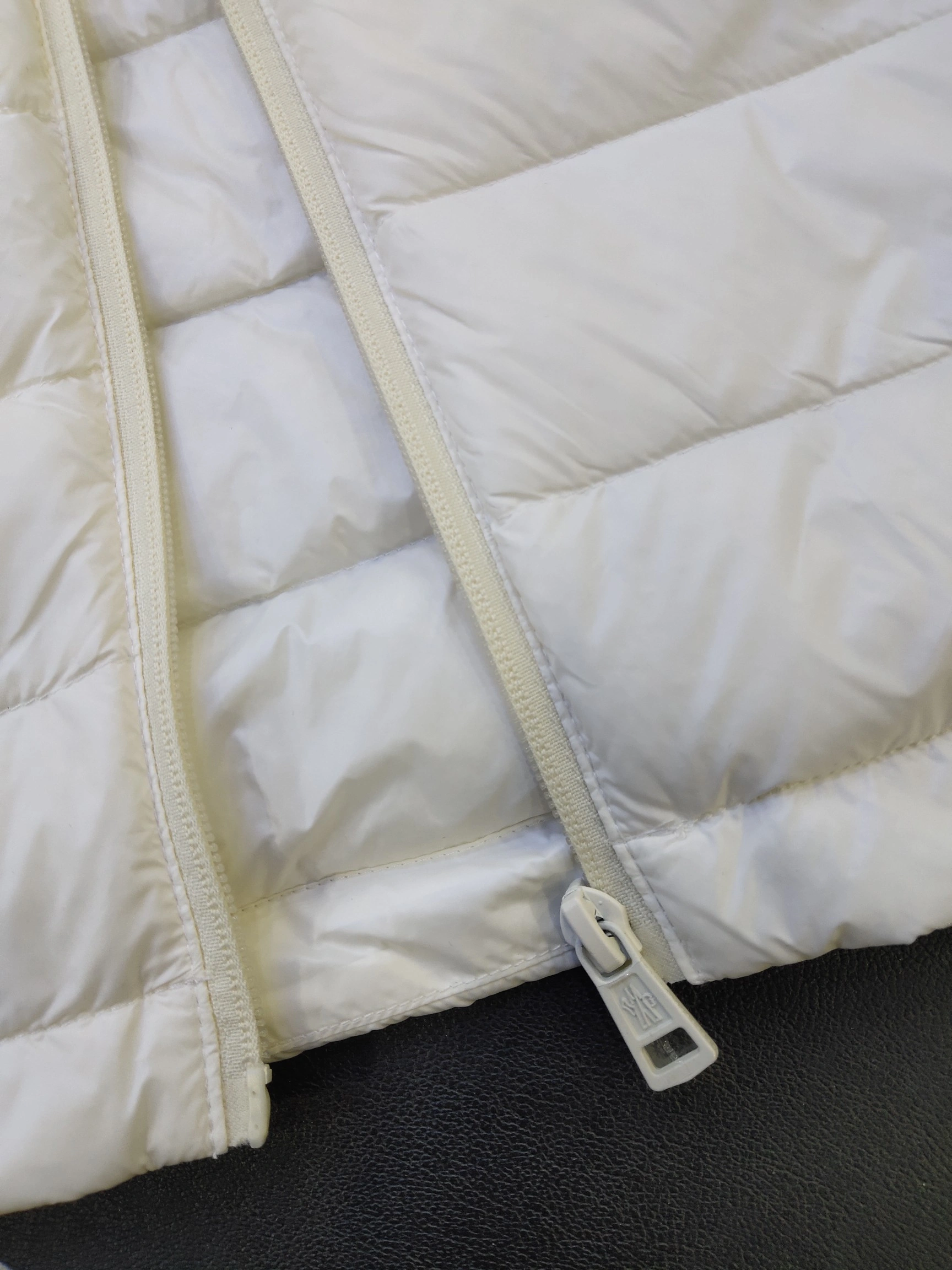 Brand-original Moncler Down Jackets
