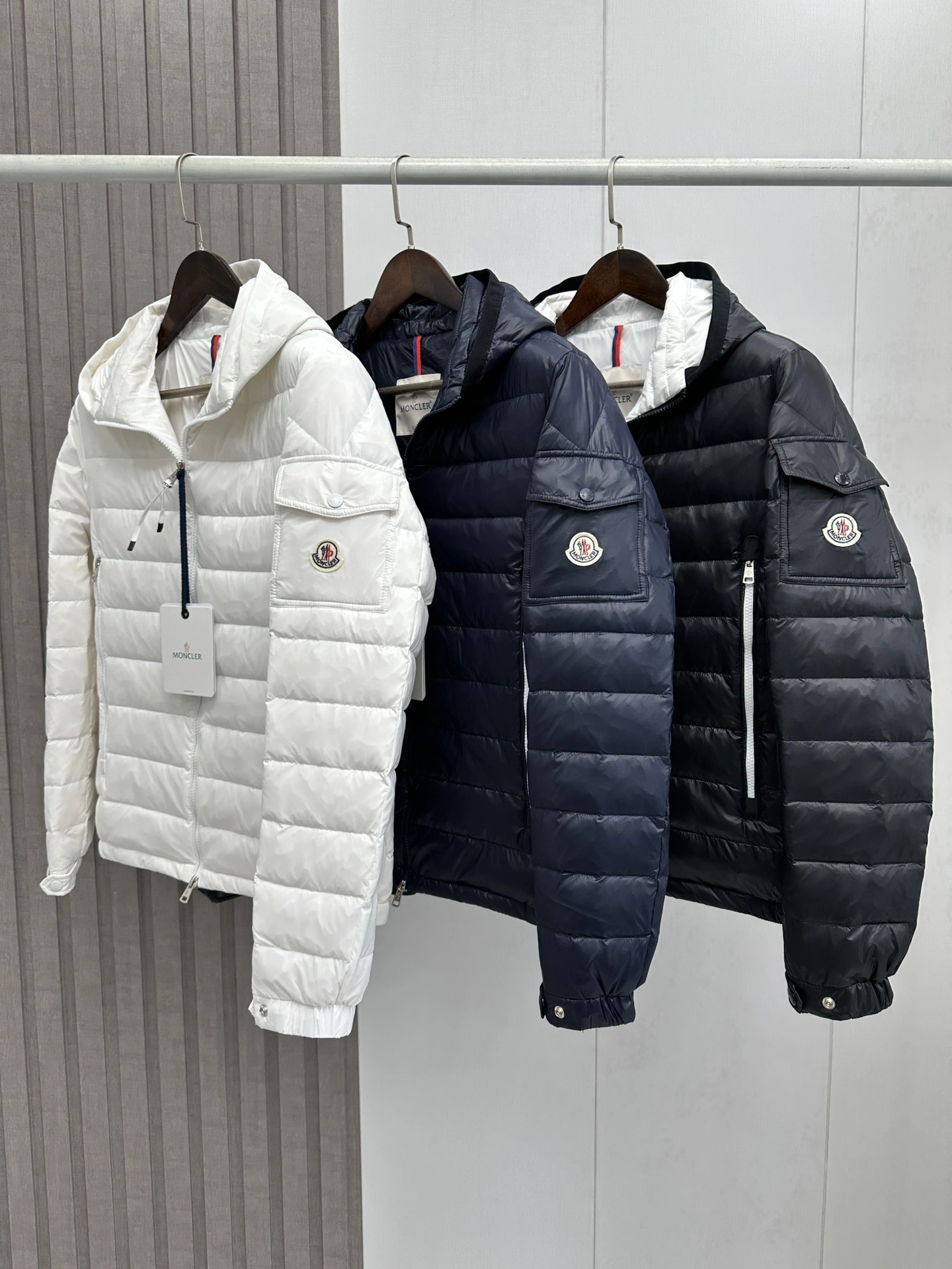 Accurate model Moncler Down Jackets