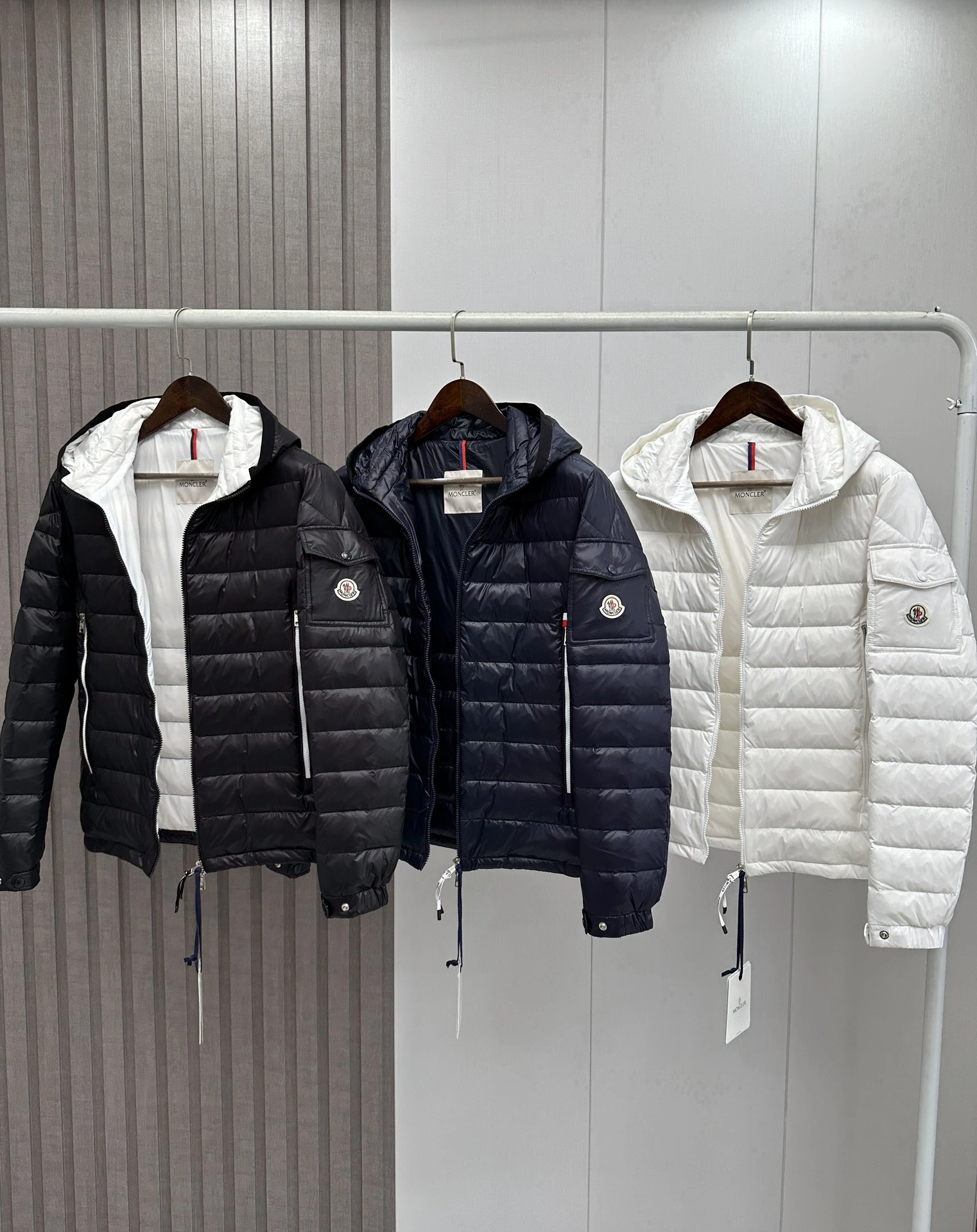 Accurate model Moncler Down Jackets