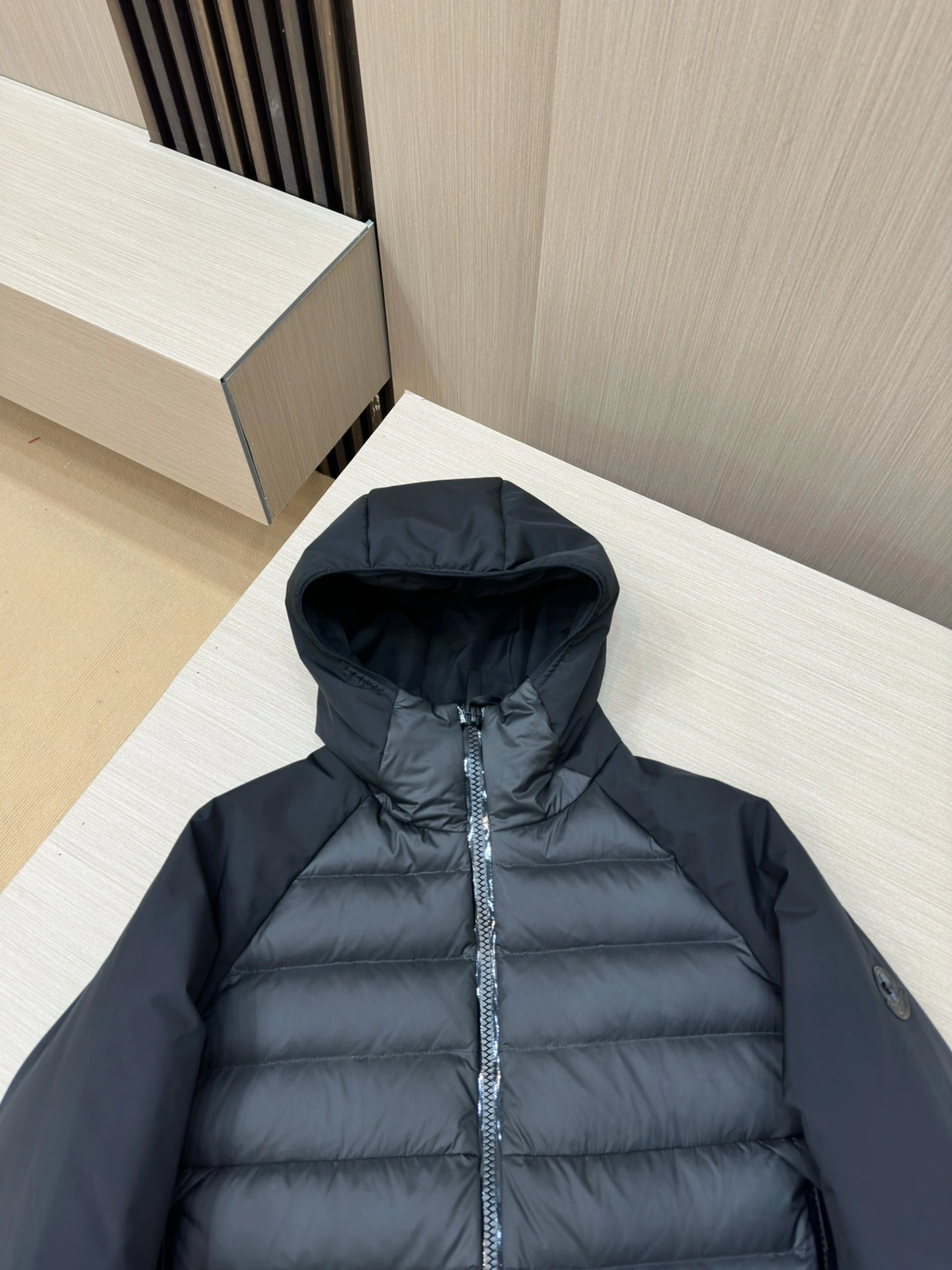 Official Moncler Down Jackets
