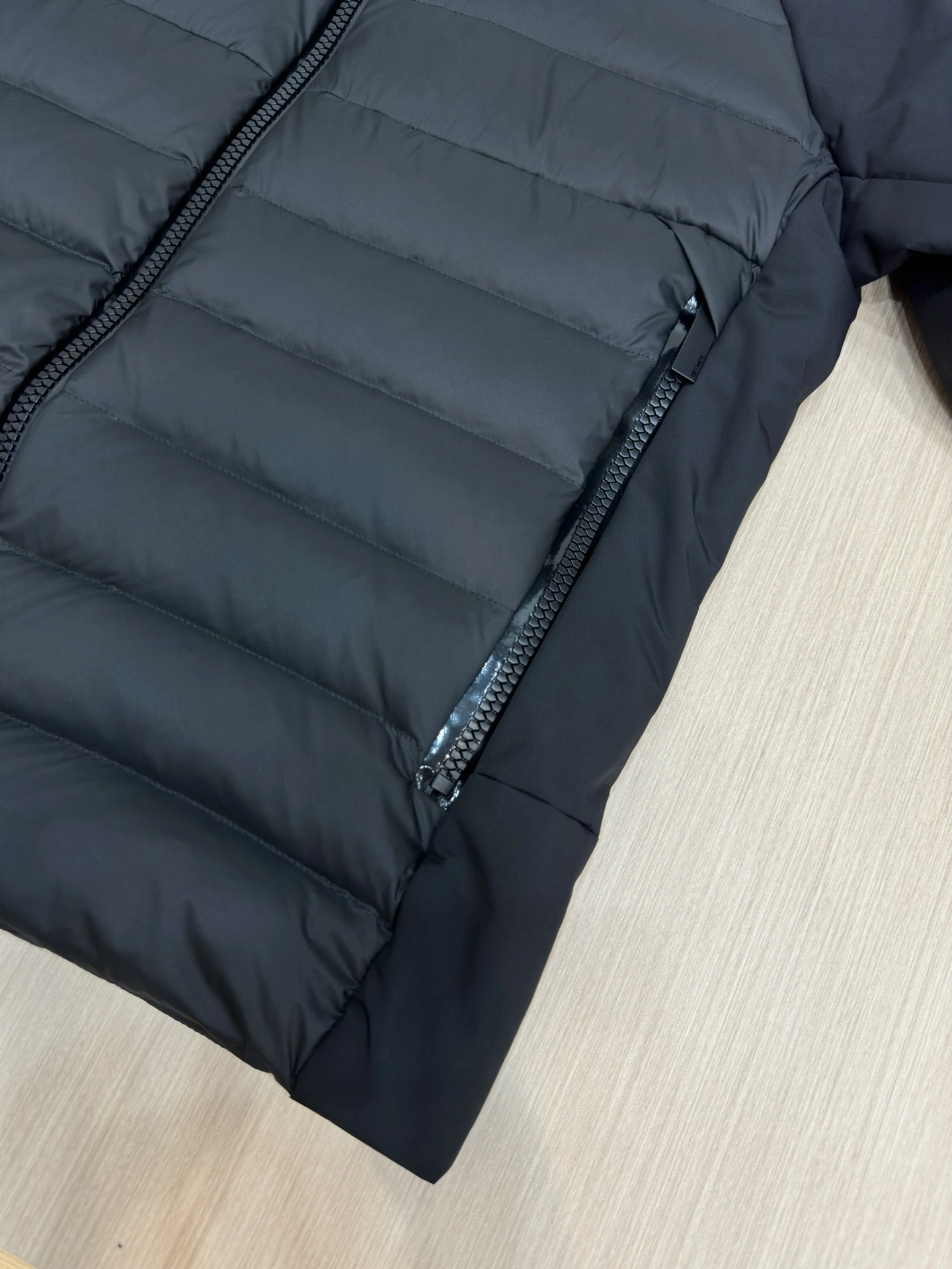 Official Moncler Down Jackets