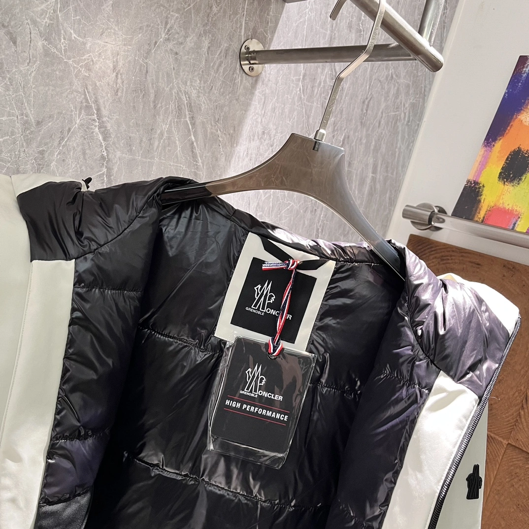 Bargain Moncler Down Jackets