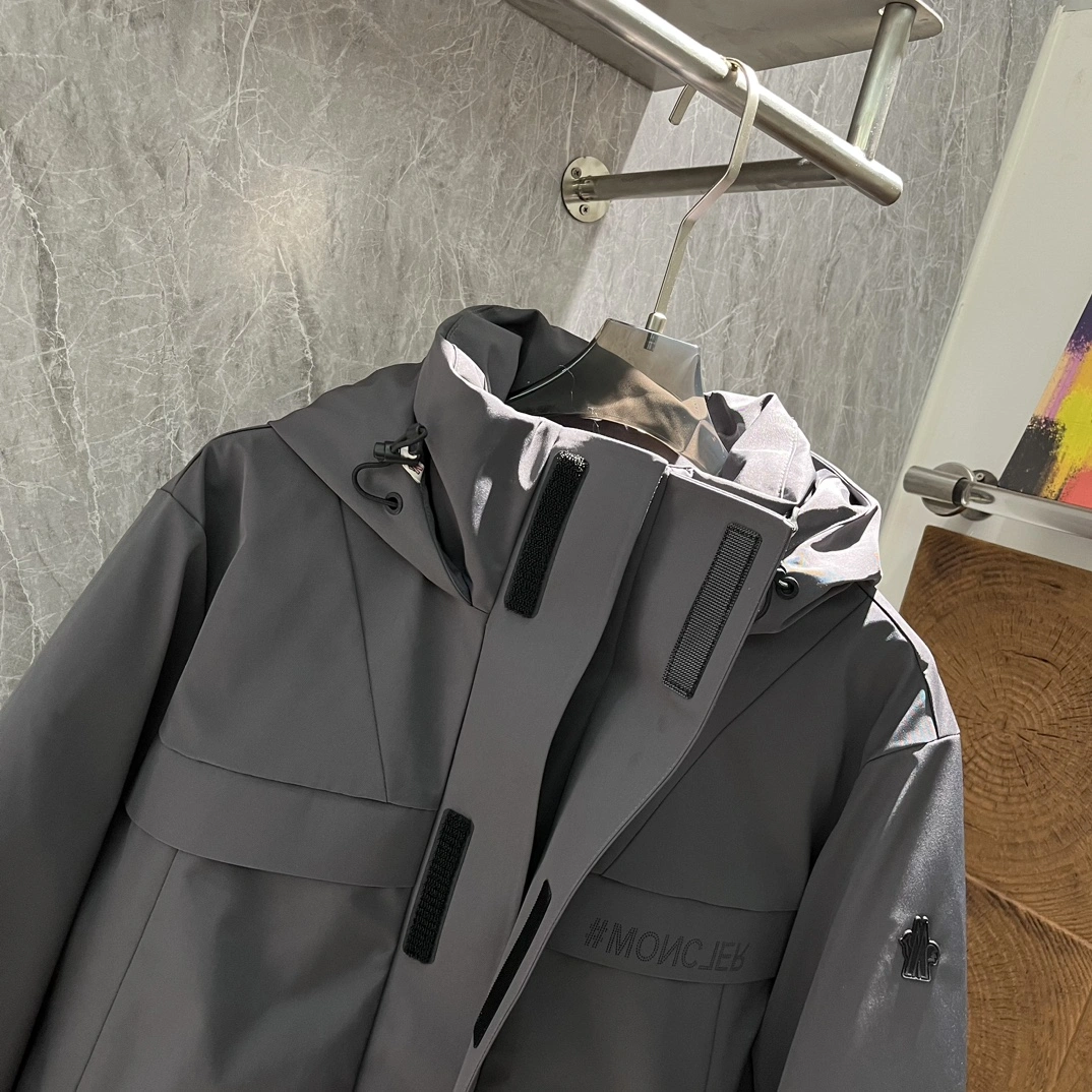 Low-cost Moncler Down Jackets