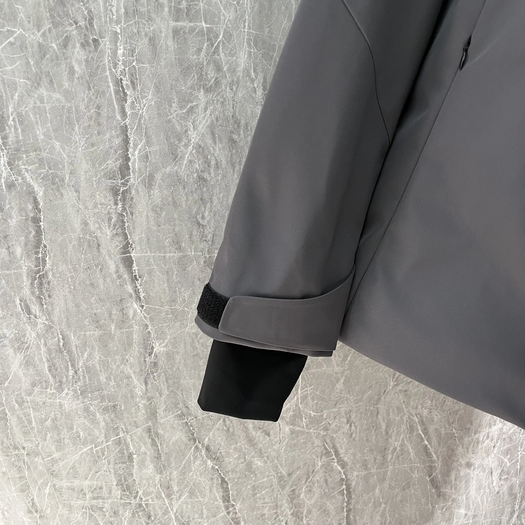 Low-cost Moncler Down Jackets