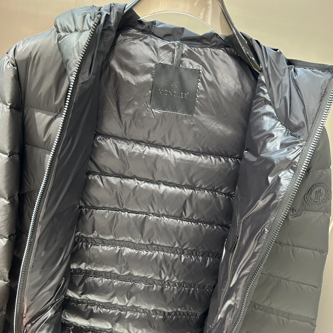 Inexpensive Moncler Down Jackets