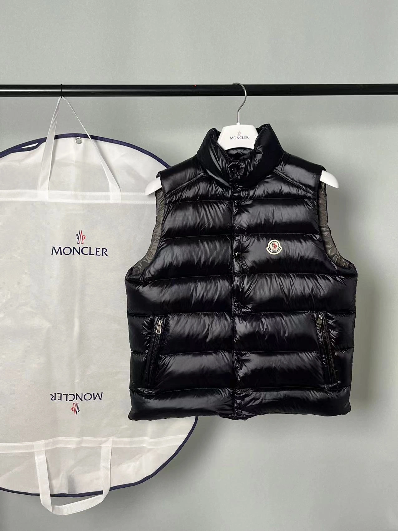 High fidelity Moncler Down Jackets
