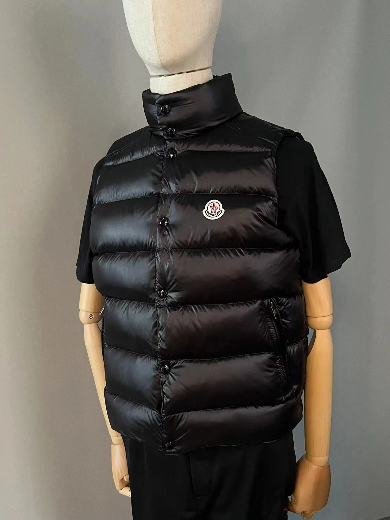 High fidelity Moncler Down Jackets