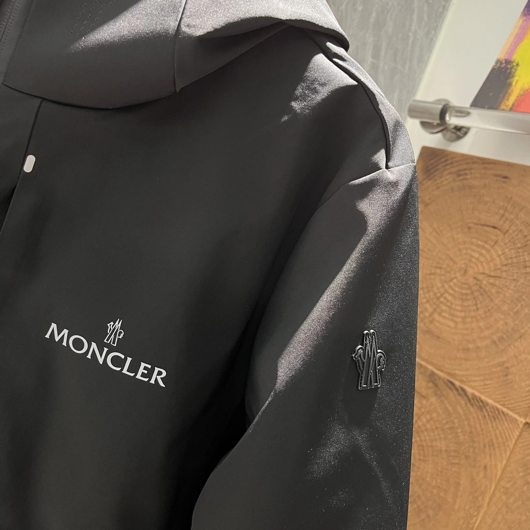High fidelity Moncler Down Jackets