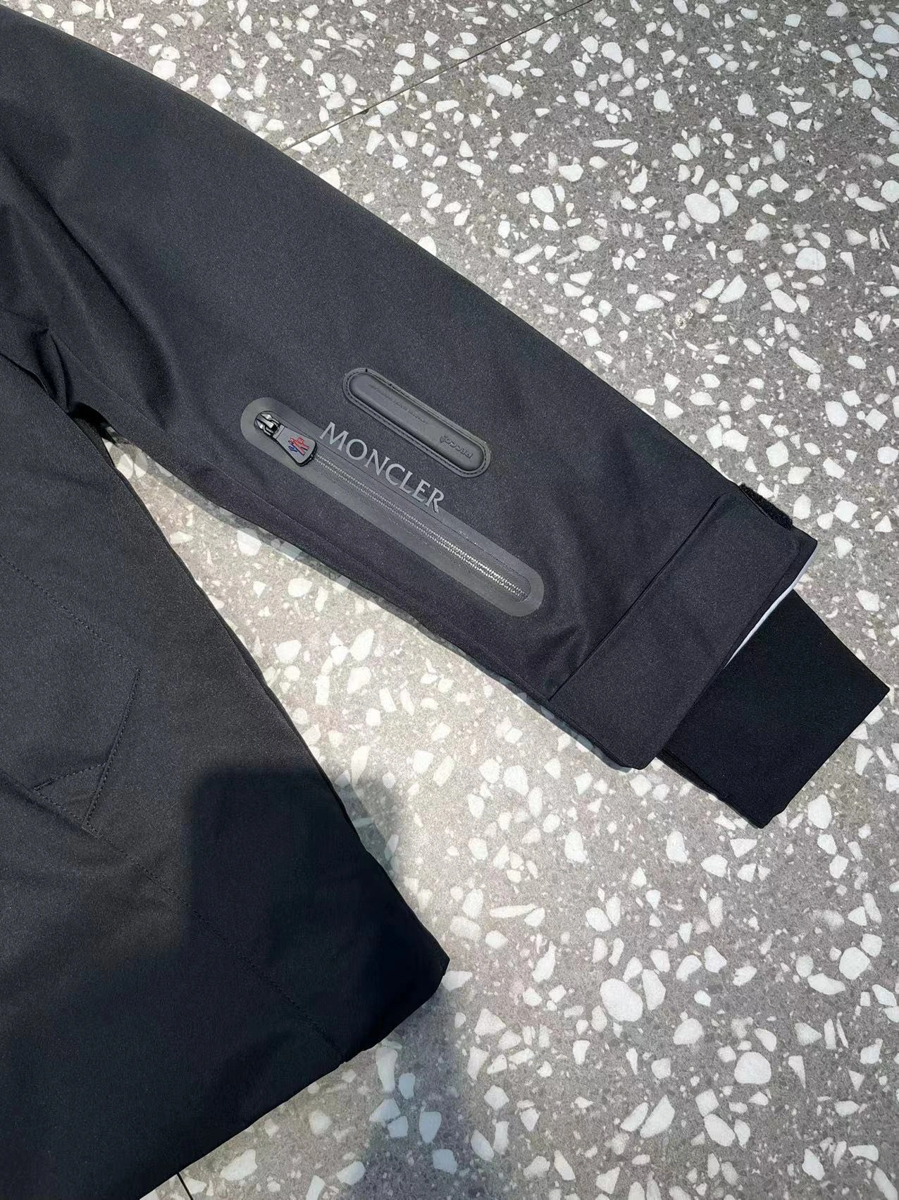 Cut-rate Moncler Down Jackets