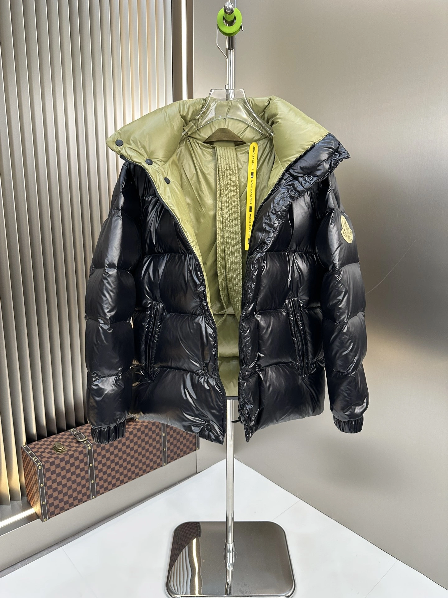 Bargain Moncler Down Jackets