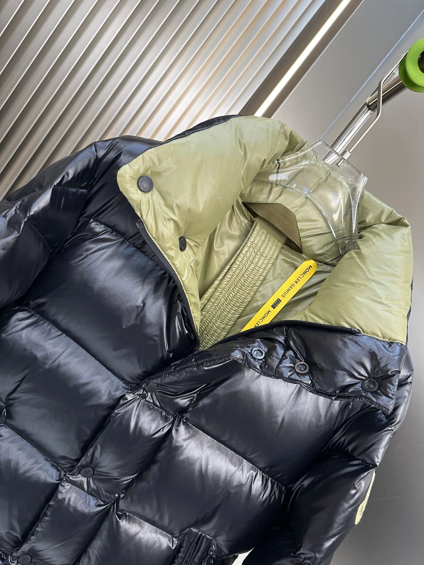Bargain Moncler Down Jackets