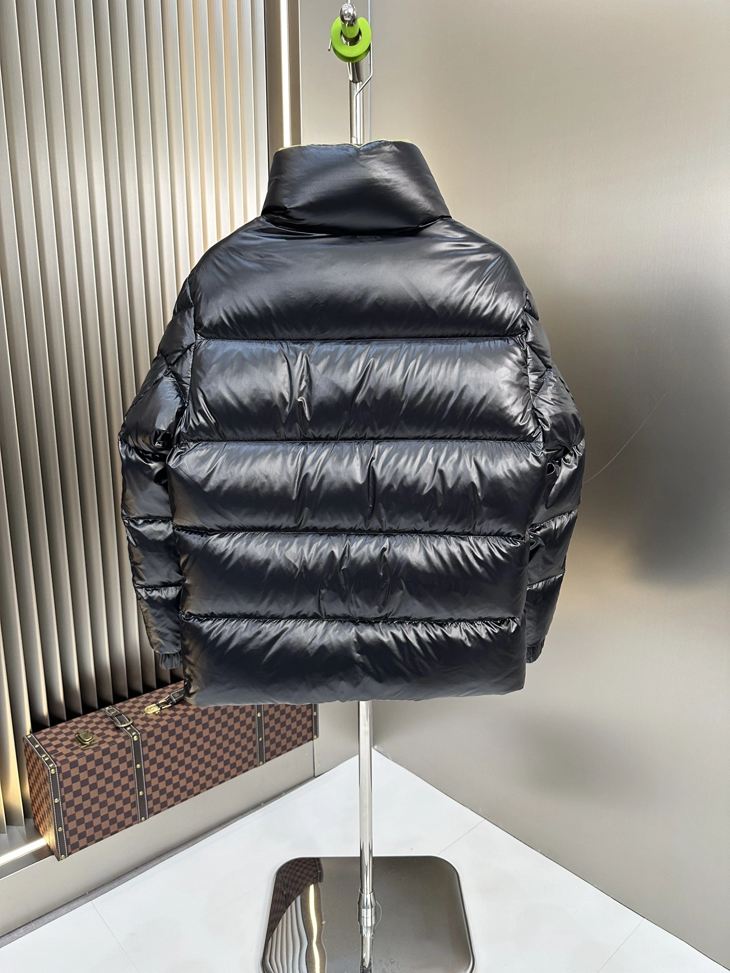 Bargain Moncler Down Jackets