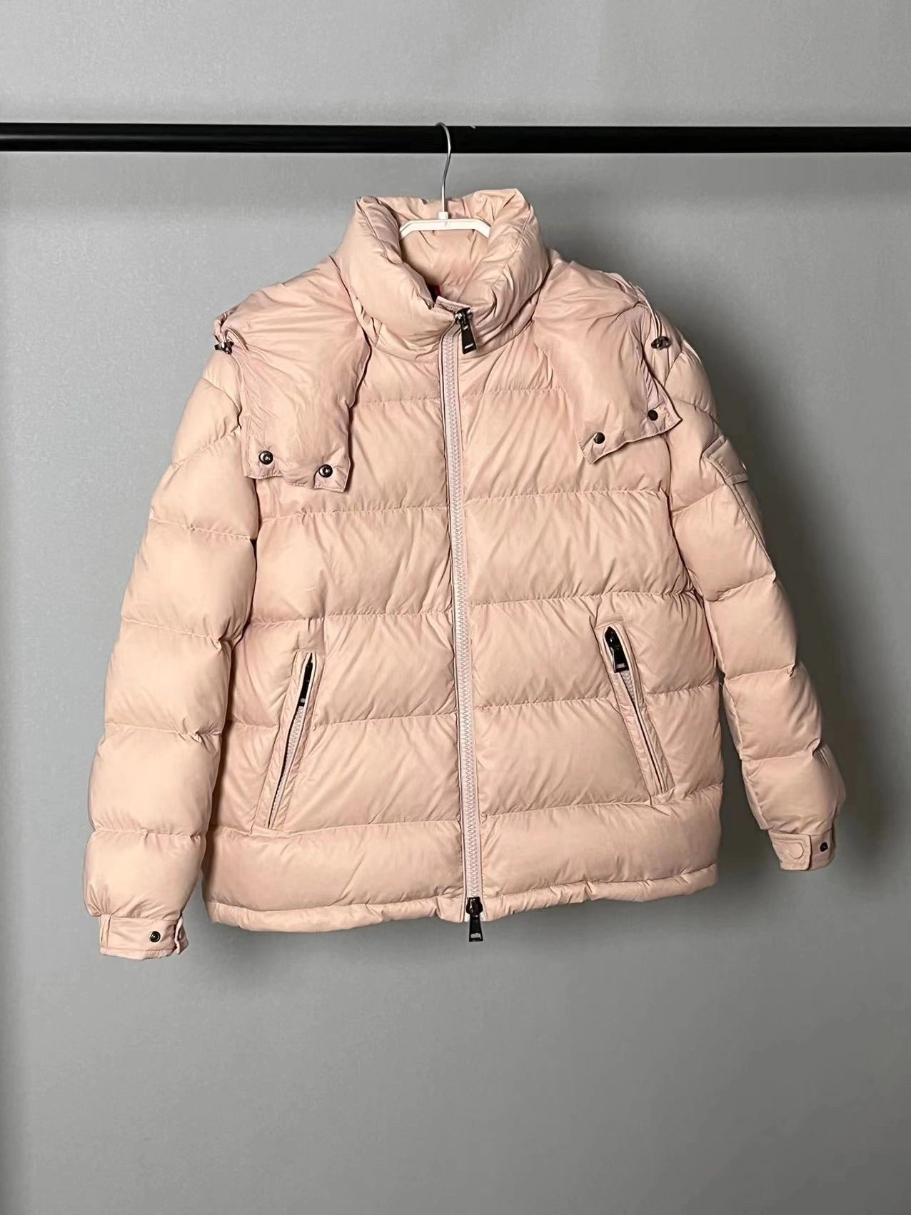 Inexpensive Moncler Down Jackets