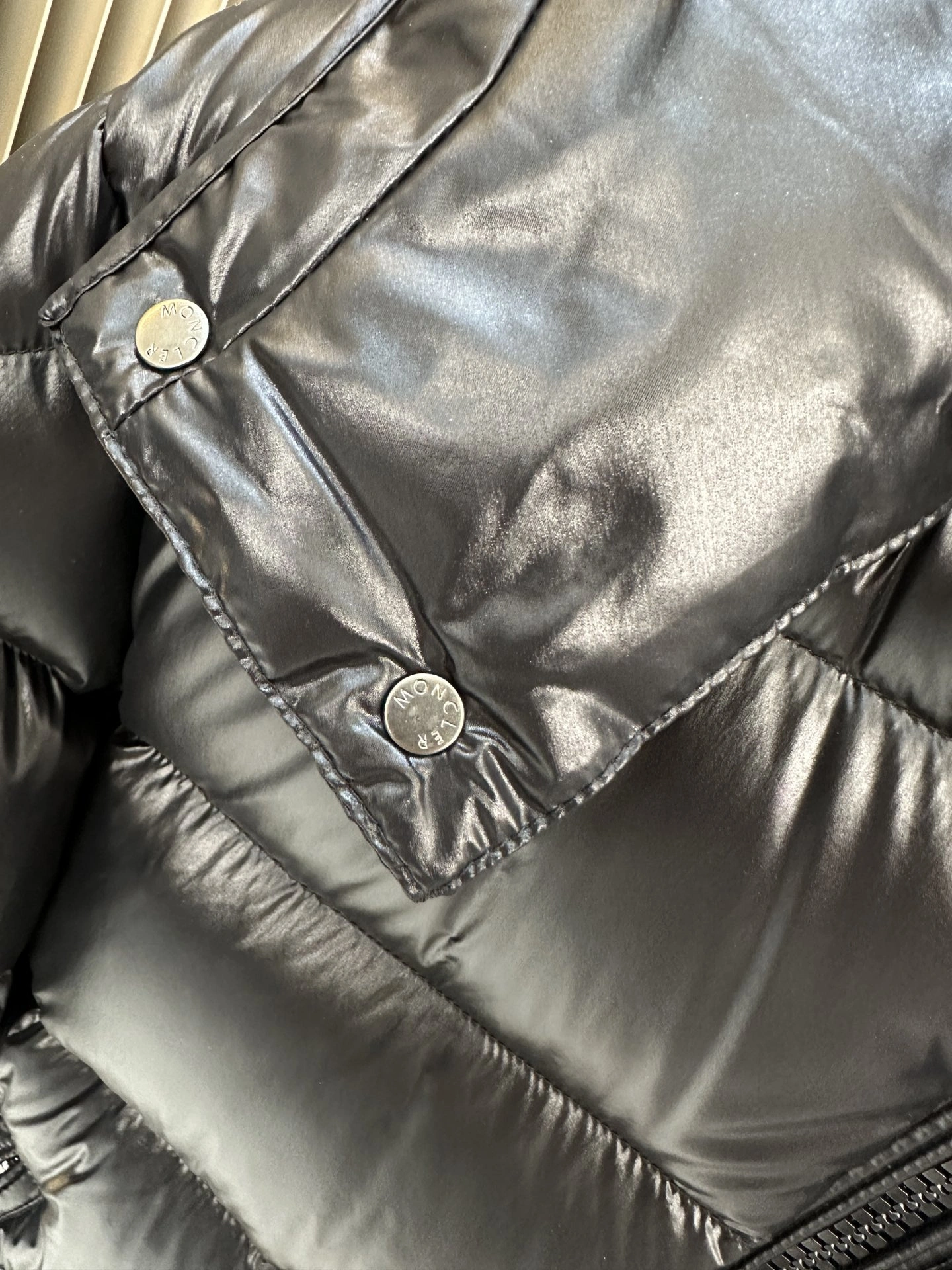 Top mirror Moncler Down Jackets