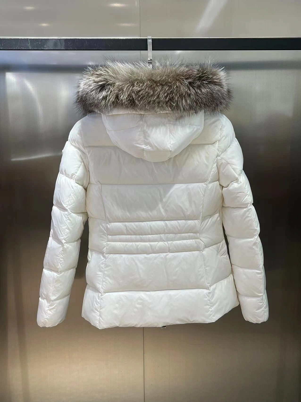 Low-cost Moncler Down Jackets