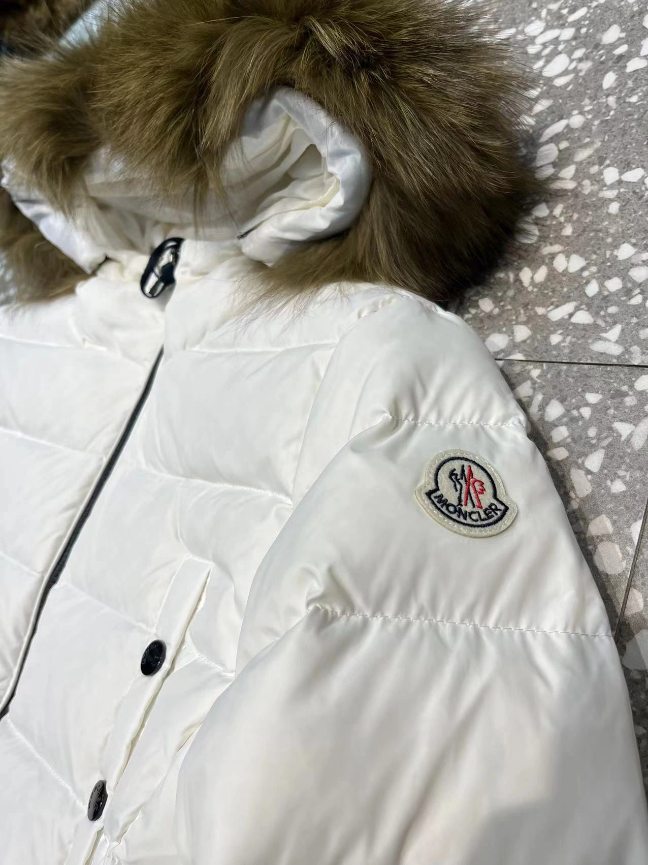 High accuracy Moncler Down Jackets