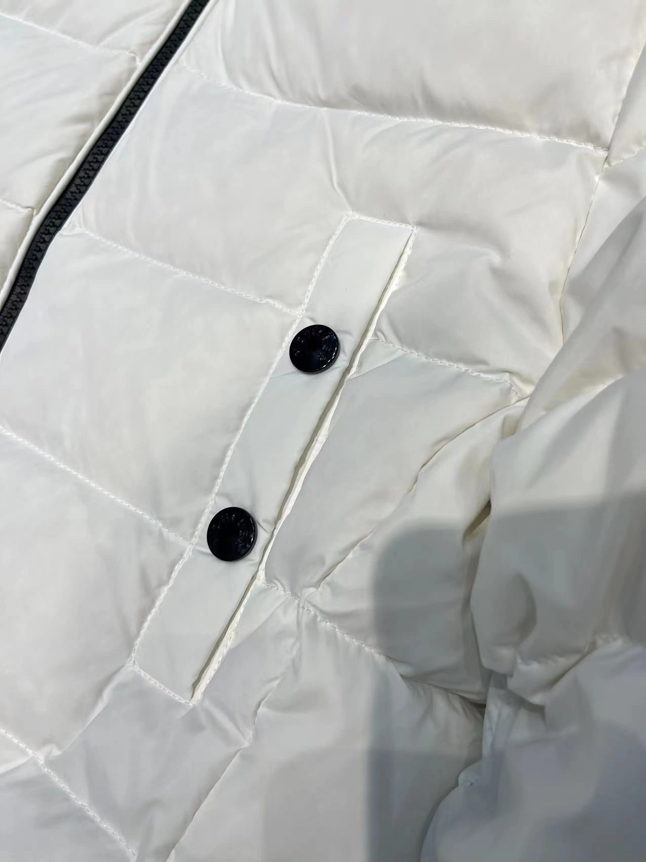 High accuracy Moncler Down Jackets