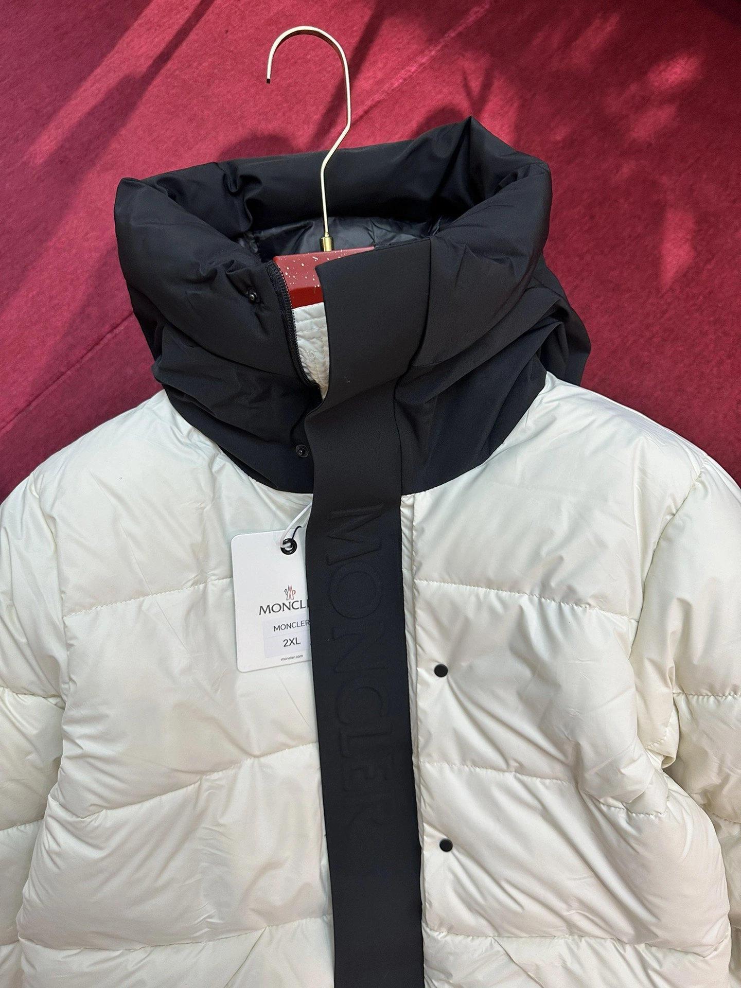Accurate model Moncler Down Jackets