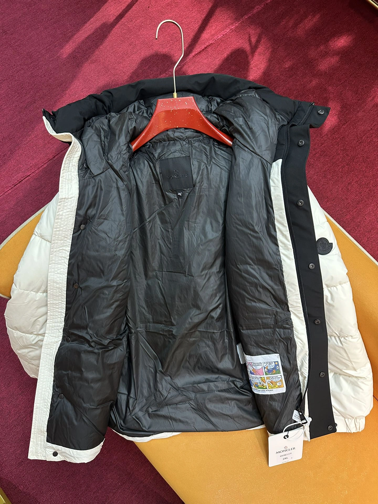 Accurate model Moncler Down Jackets