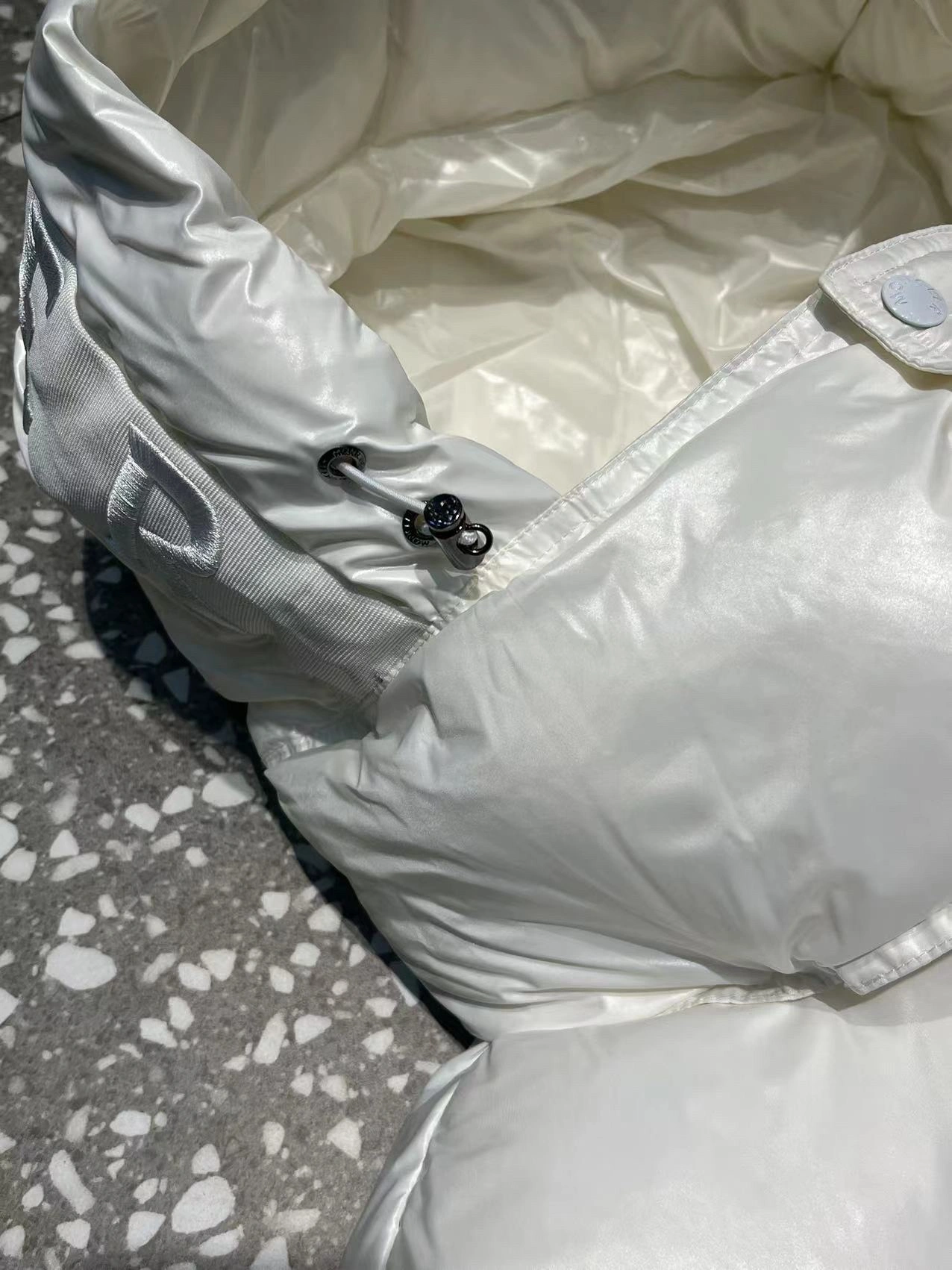 Brand-original Moncler Down Jackets