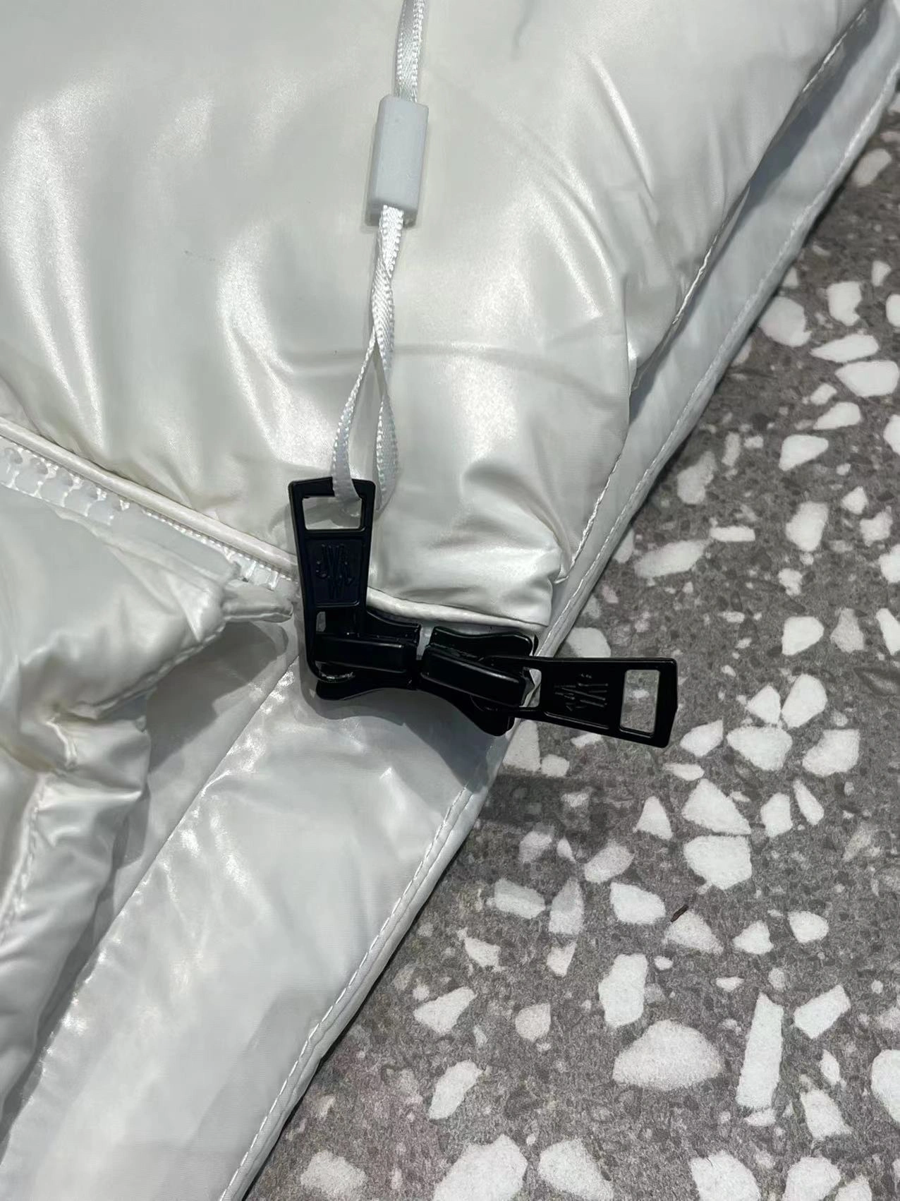 Brand-original Moncler Down Jackets