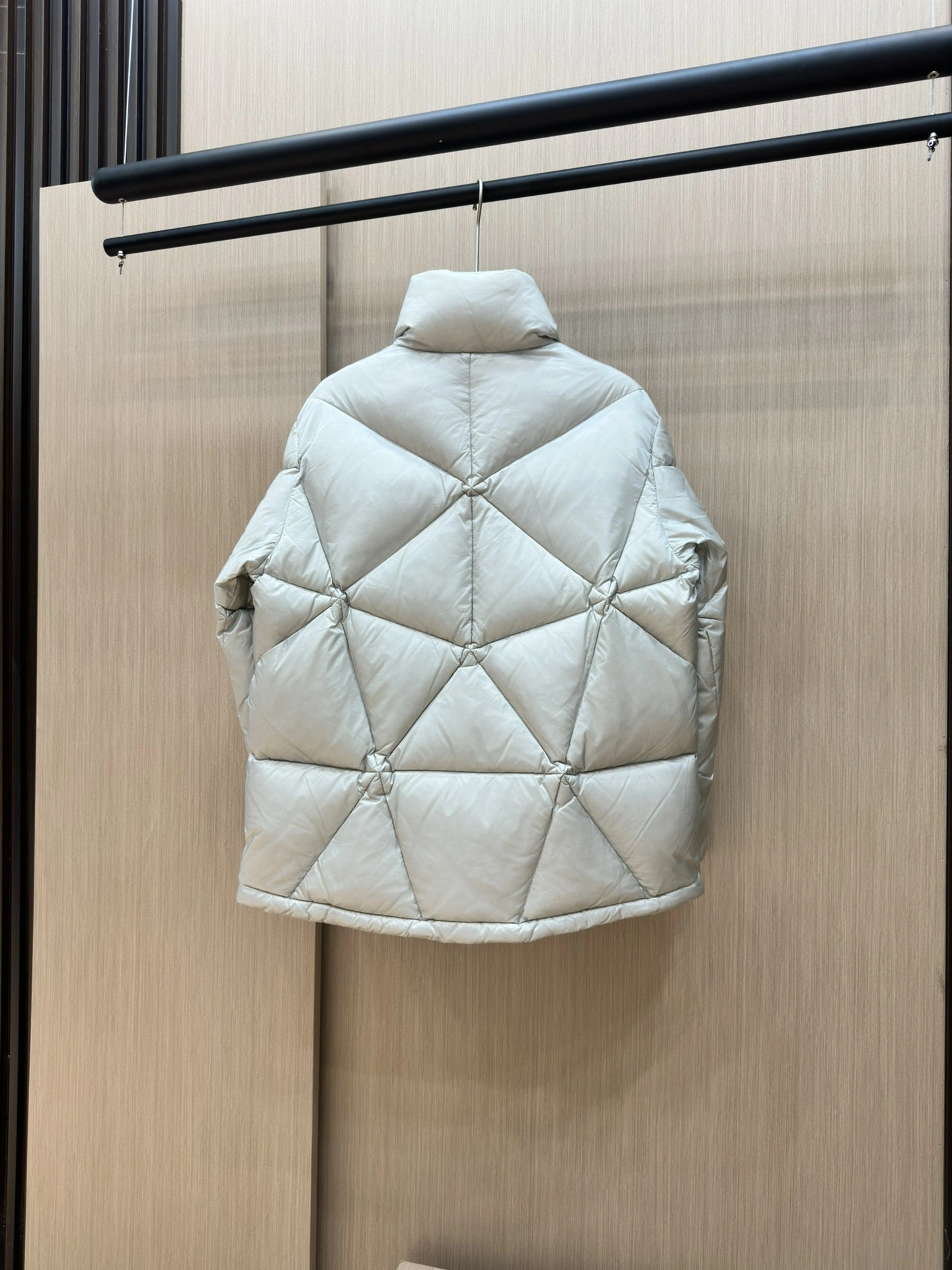 Low-cost Moncler Down Jackets