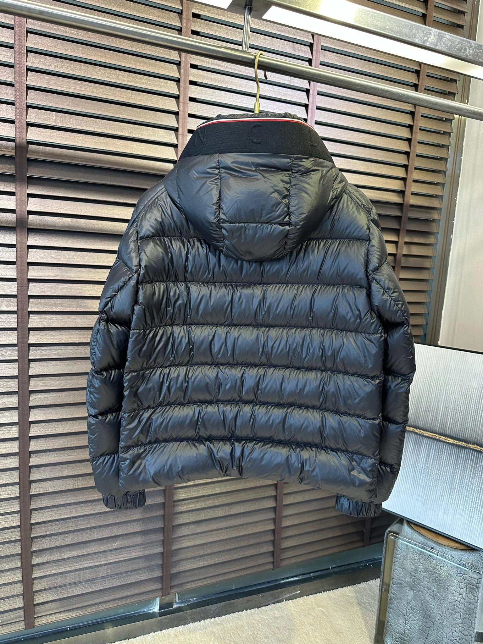 Accurate model Moncler Down Jackets