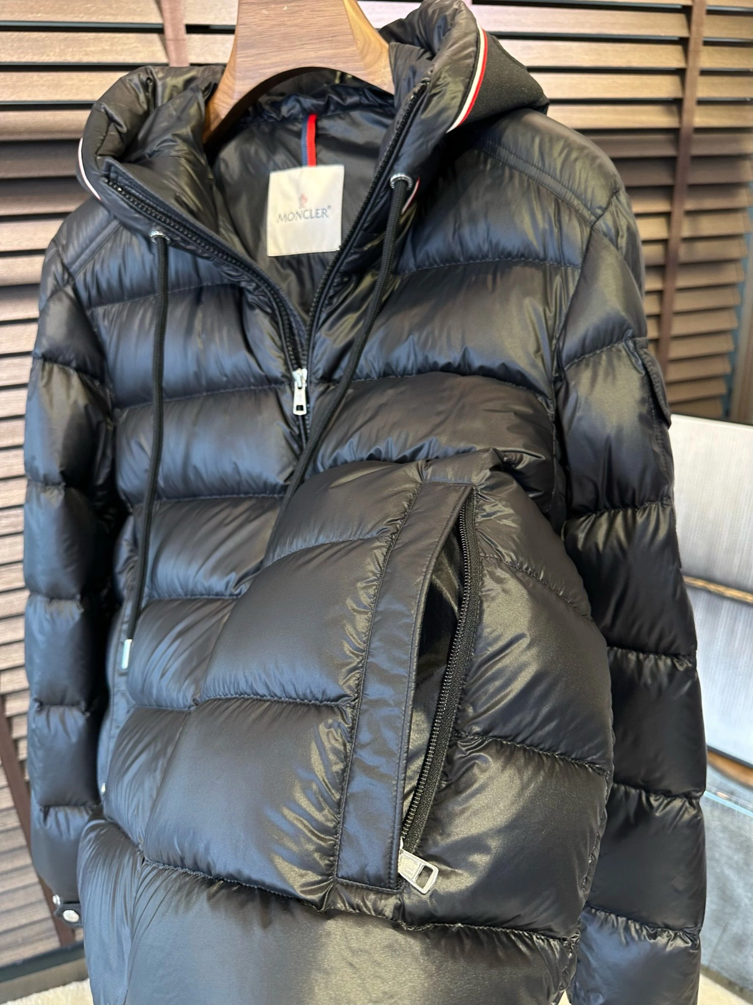 Accurate model Moncler Down Jackets