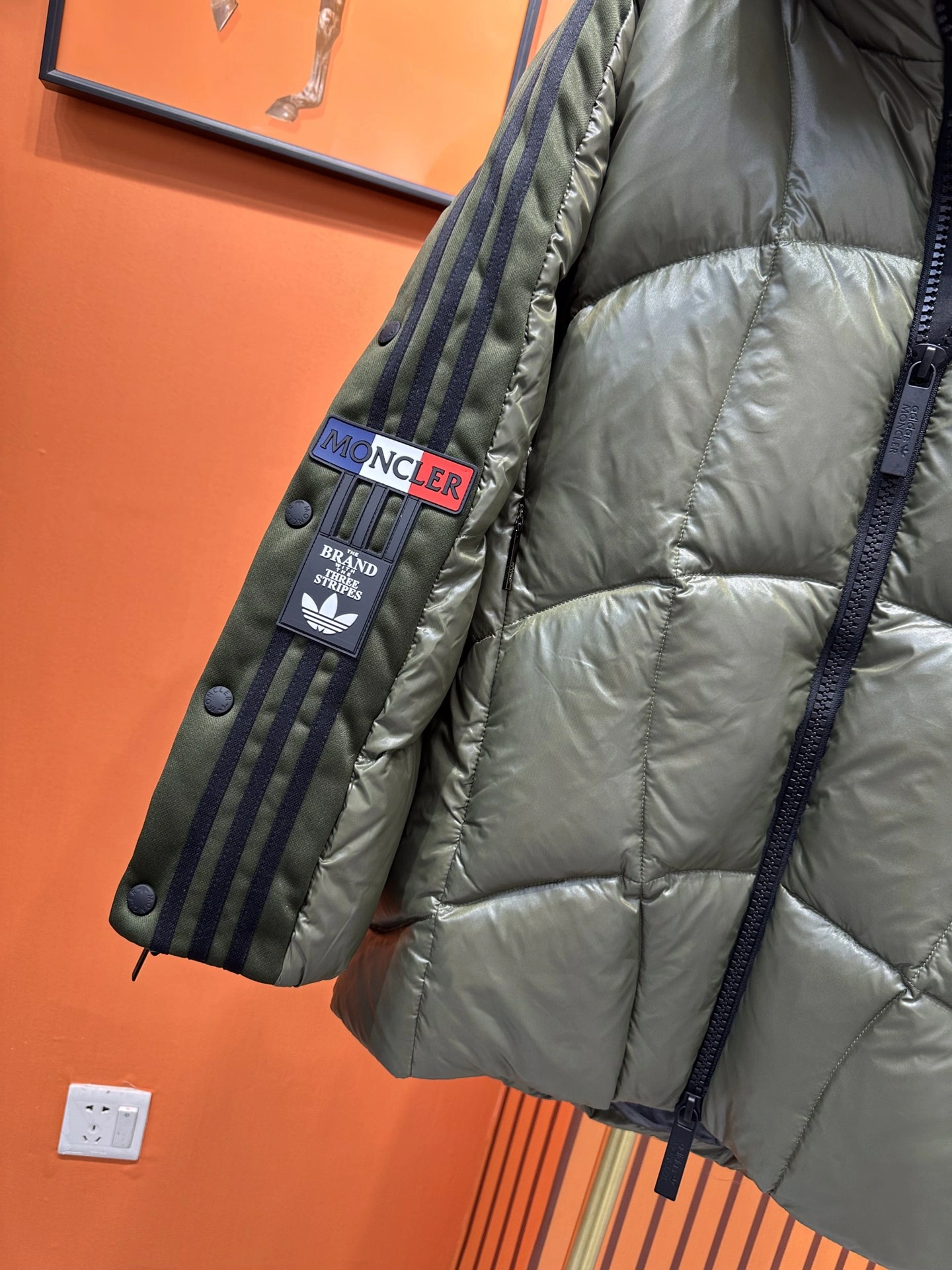 Exact replica Moncler Down Jackets