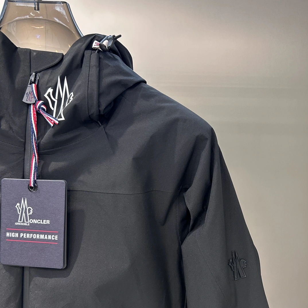 Bargain Moncler Down Jackets