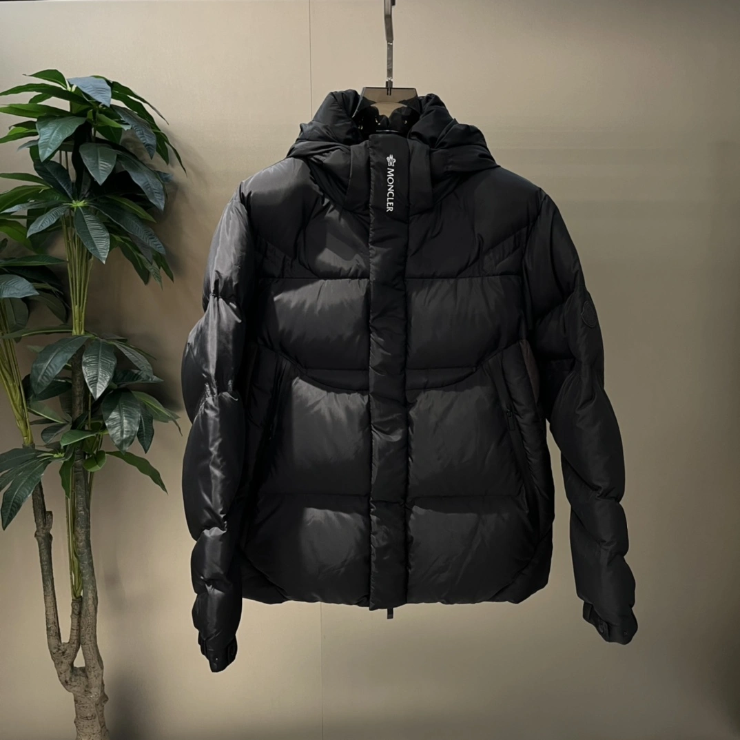 Inexpensive Moncler Down Jackets