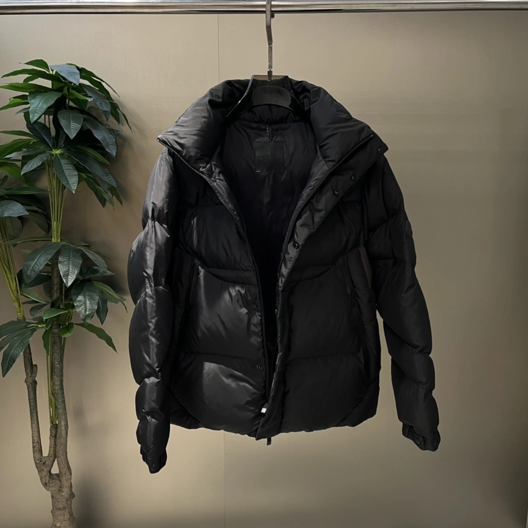 Inexpensive Moncler Down Jackets